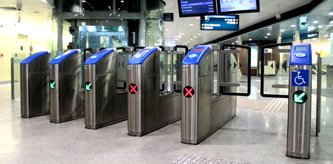 Automated fare collection system for seamless transit transactions